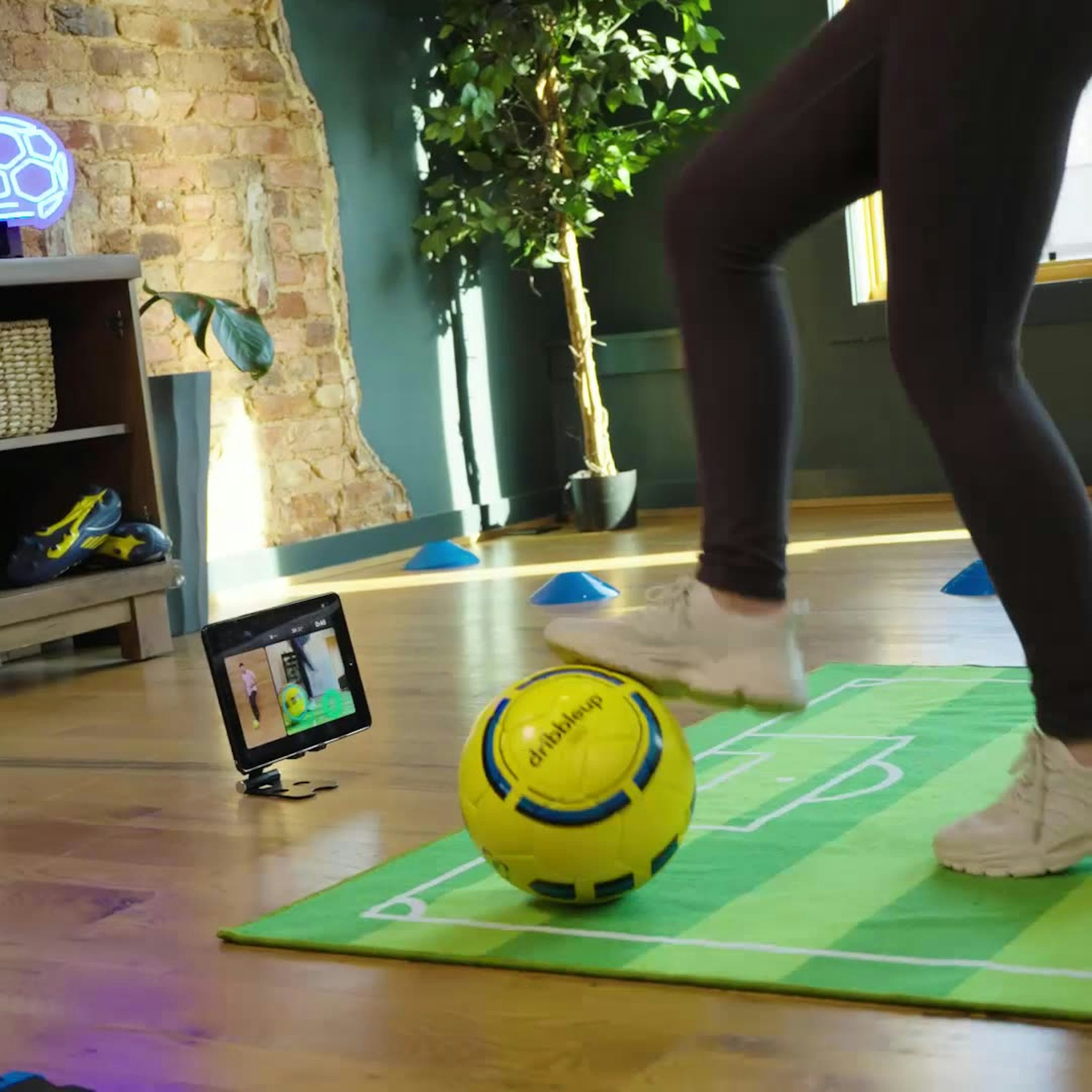 Dribbleup | Perfect Gifts For Kids Smart Soccer Ball Starter Kit